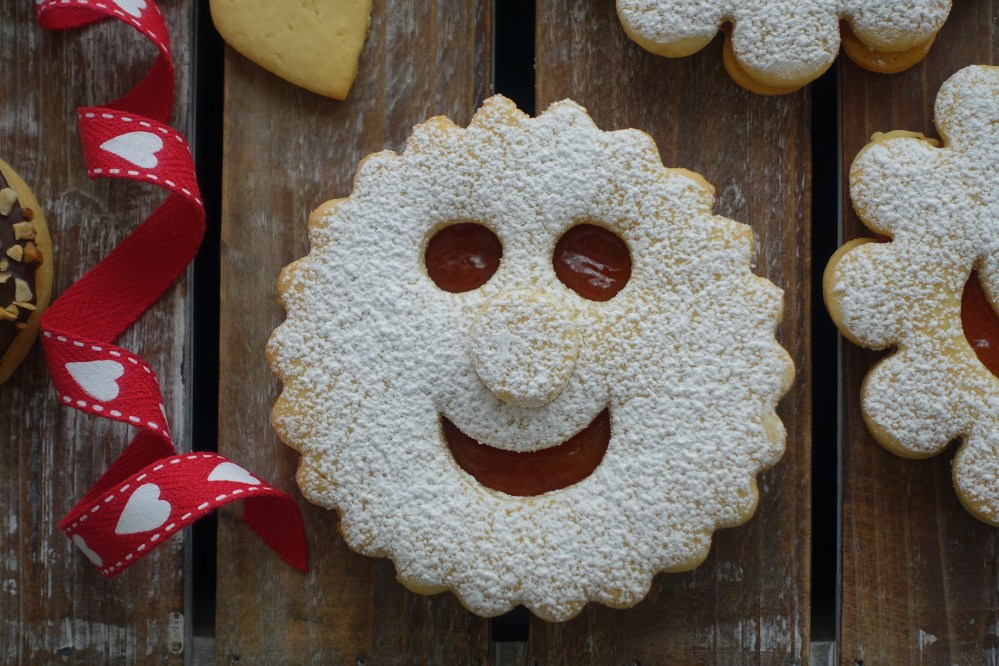 Backen (nicht nur) für Kinder: Südtiroler Spitzbuben – linzersmileys