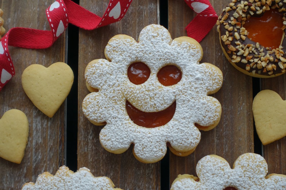Backen (nicht nur) für Kinder: Südtiroler Spitzbuben – linzersmileys